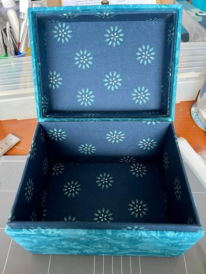 Cartonnage projects – Feather Stitching